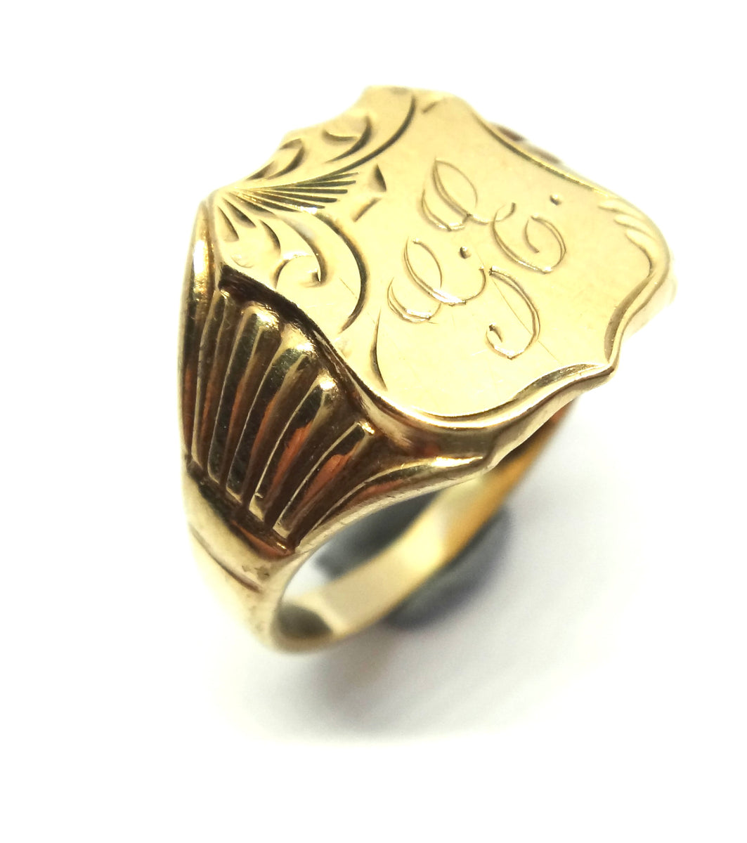 ANTIQUE 9ct Yellow Gold Shield Shaped Signet Ring – SJs City Cash